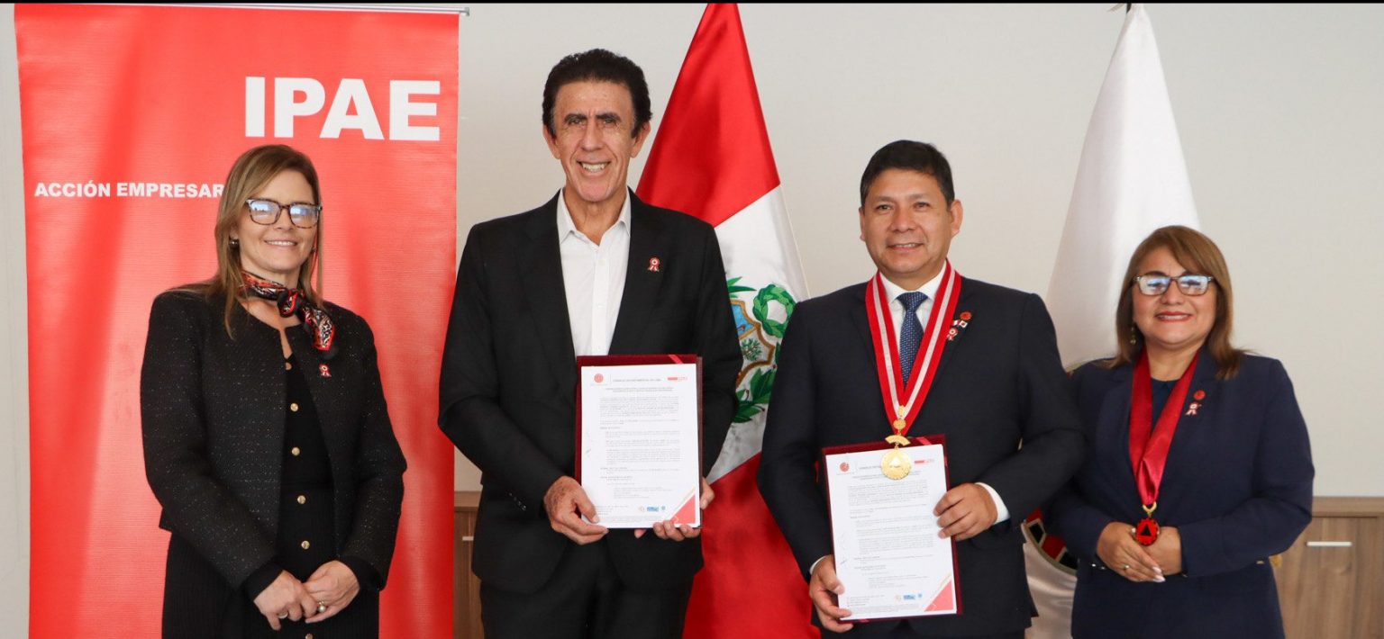 IPAE Acción Empresarial y el Colegio de Ingenieros del Perú firmaron ...